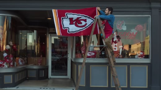 Holiday Touchdown: A Chiefs Love Story Marries Tyler Hynes, Hallmark ...