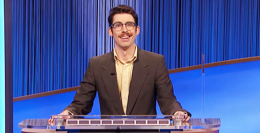 ‘Jeopardy!’ Isaac Hirsch’s Standup Act Pops Up, Has Fans Rolling ...